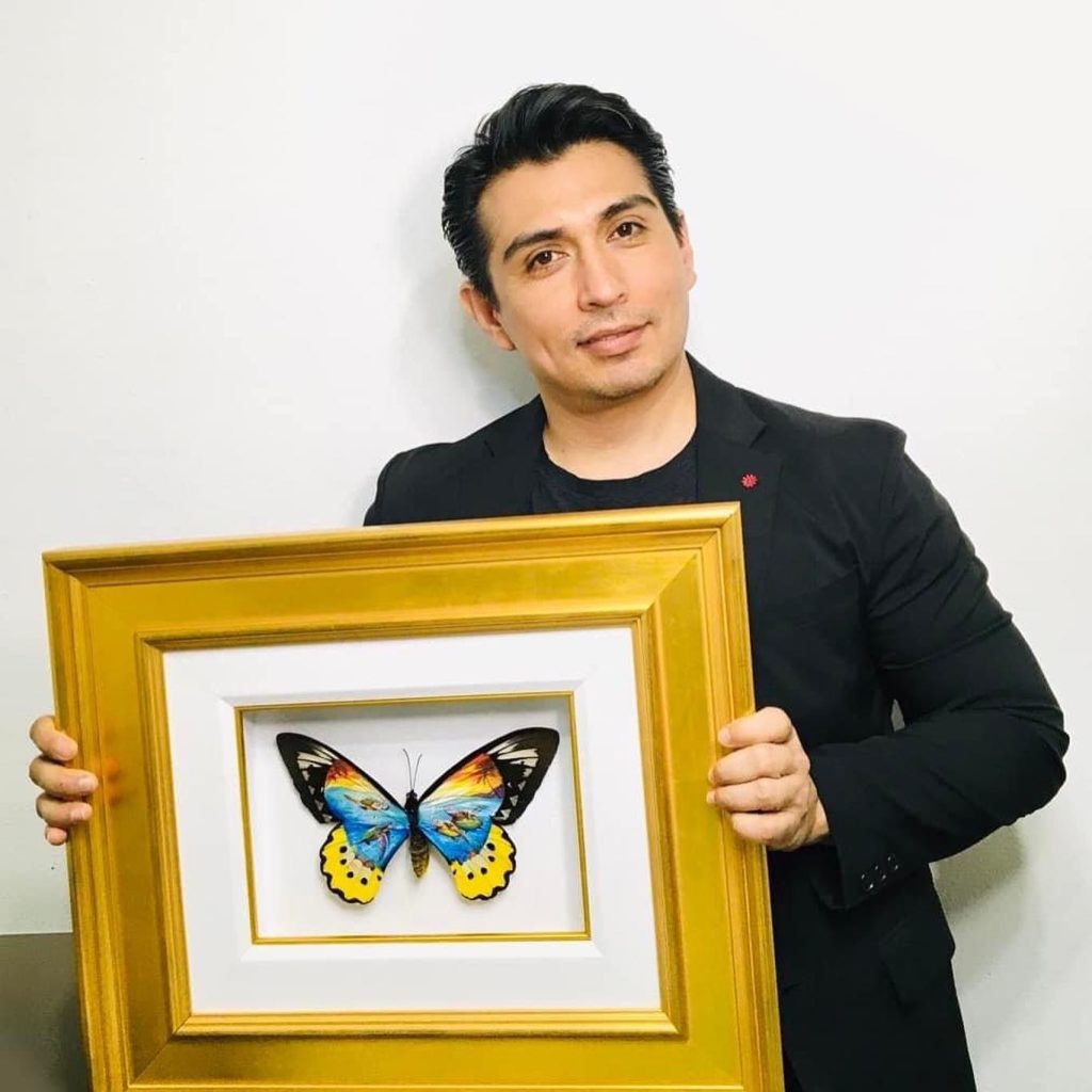 Artist Creates Stunning Celeb Portraits Using Old Jeans – Marilyn ...